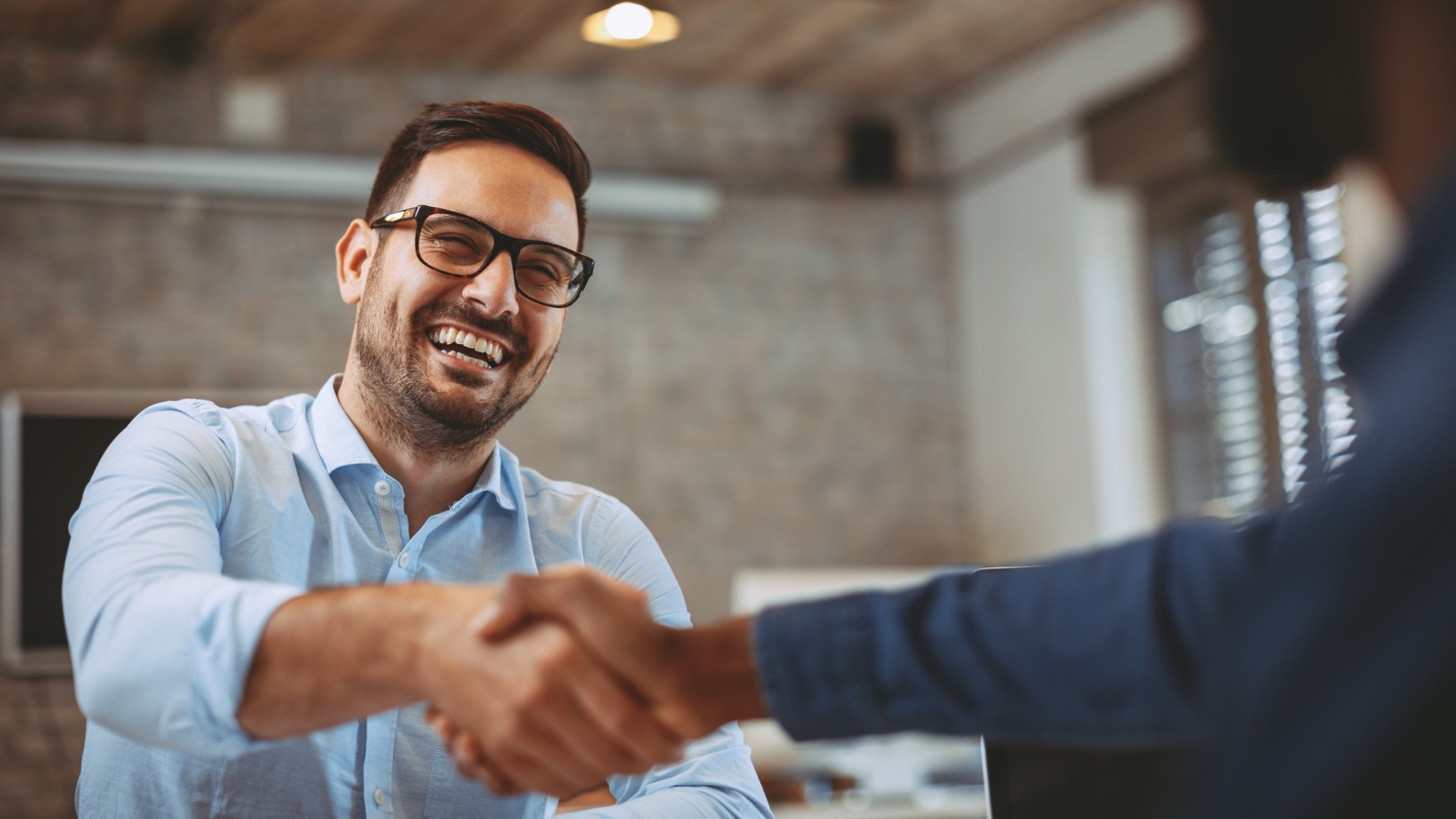 Master Consultative Selling: Principles, Strategies, & Examples