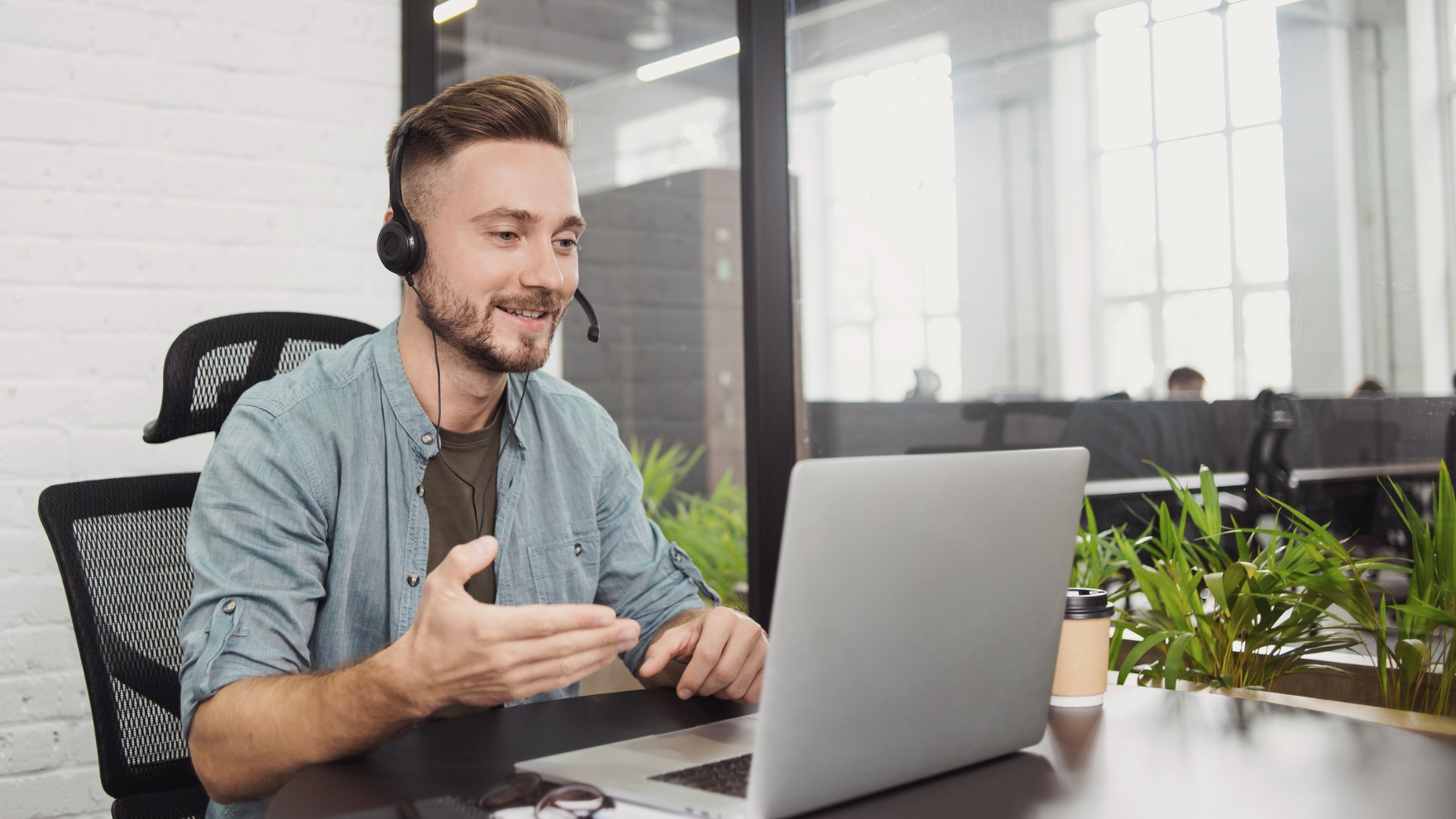 The Psychology of Sales: Uncover Buyer Behaviors to Win Deals