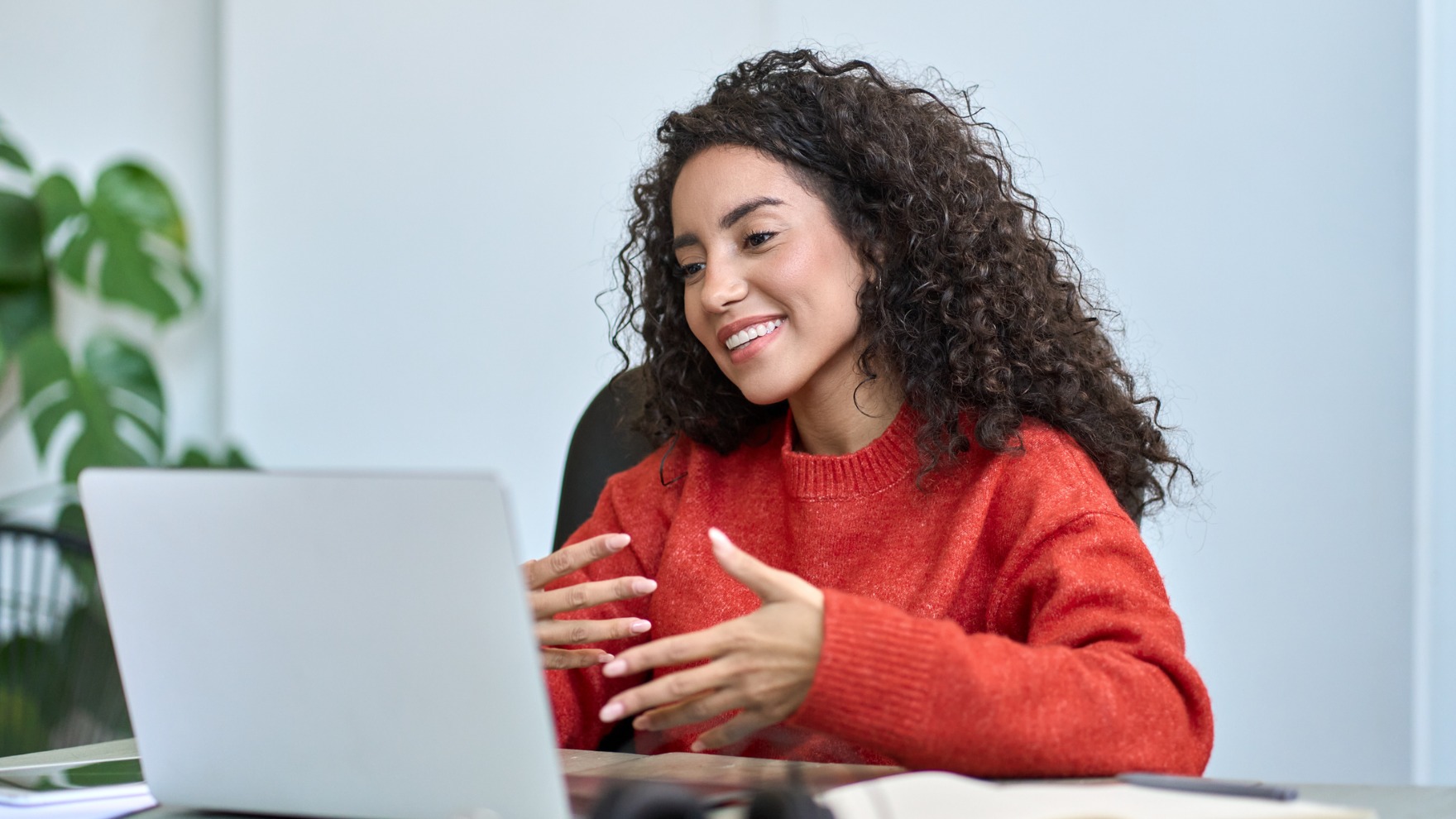 How to Master the Soft Sell [Techniques + Examples]